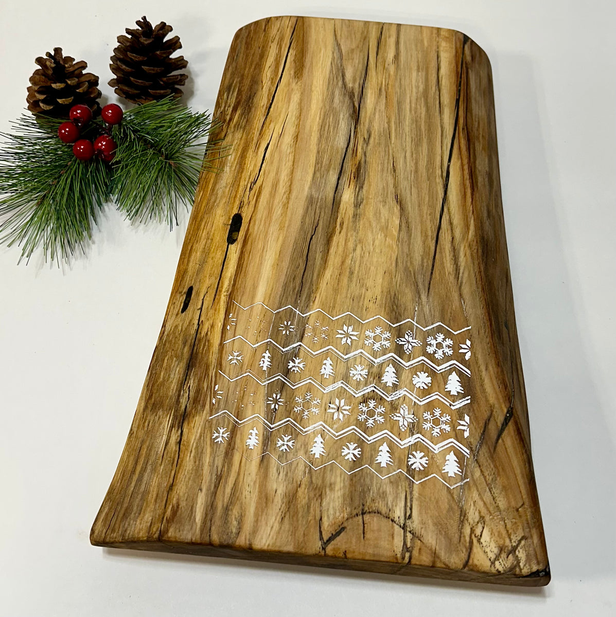 Maple Sweater Epoxy Inlay Charcuterie (white) – Maple Works Designs