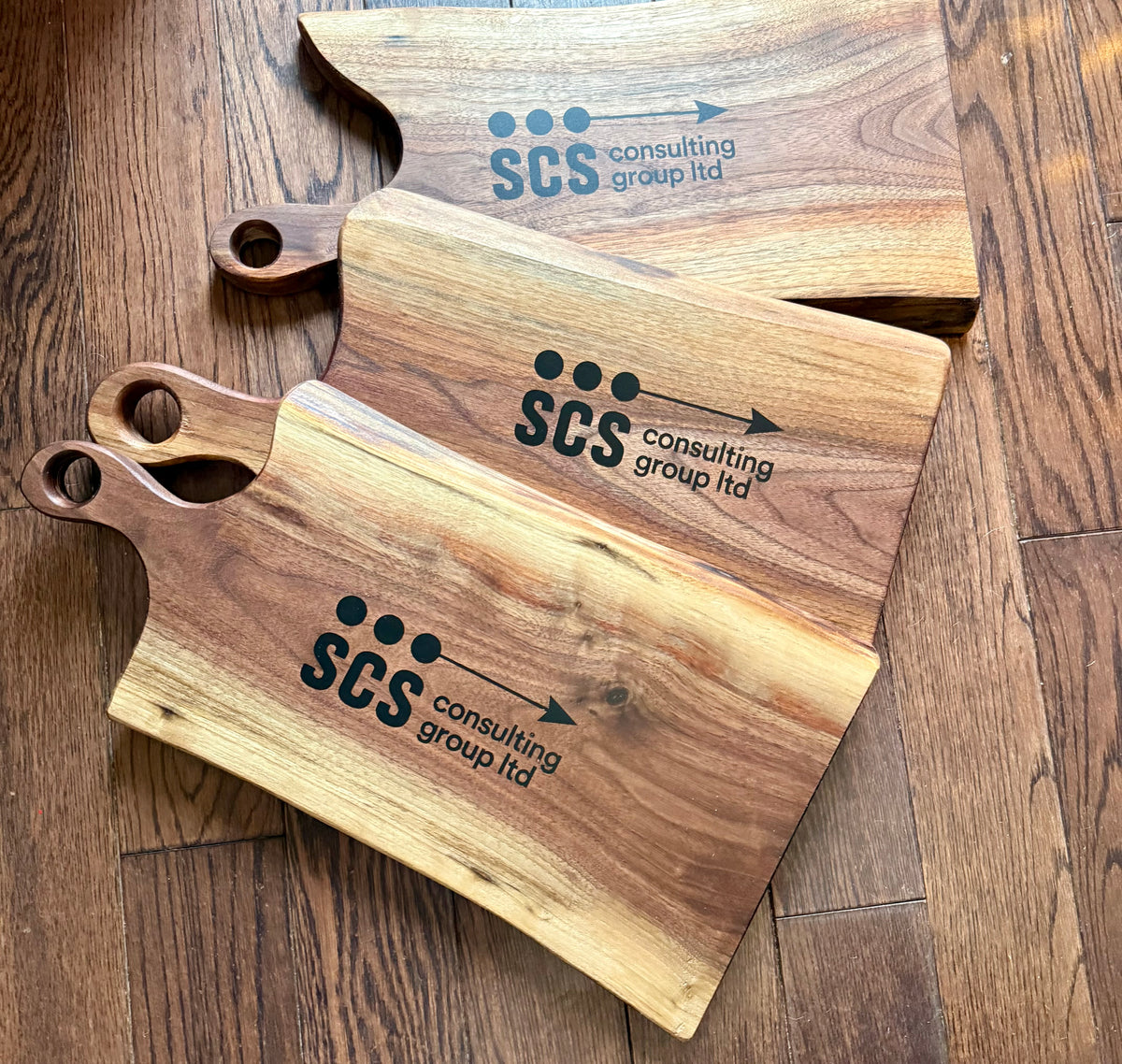 Custom Logo Epoxy Inlay Charcuterie Board – Maple Works Designs